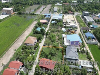 BH2440 ให้เช่าบ้าน 4ชั้น เป็นบ้านแฝดซ.ศูยน์วิจัย